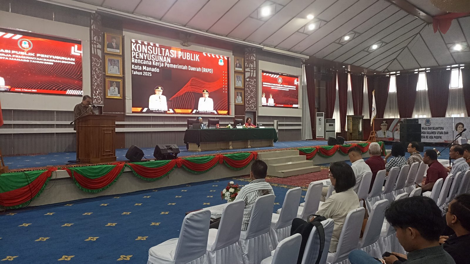 Sekertaris Kota Manado Micler C S. Lakat, Buka Kegiatan Konsultasi ... Sekertaris Kota Manado Micler C S. Lakat, Buka Kegiatan Konsultasi ...
